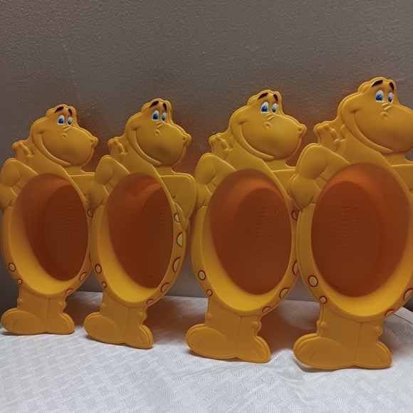 kraft macaroni and cheese | Toys | Set Of Yellow Kraft Macaroni N ...